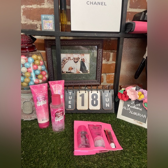 Pink Victorias Secret Skincare Victorias Secret Fresh Clean